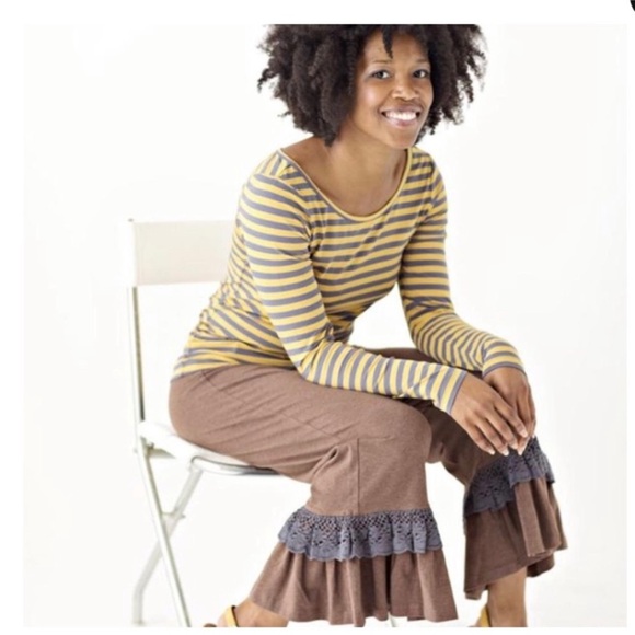 Matilda Jane | Pants & Jumpsuits | Matilda Jane Big Ruffle Pants M Euc ...